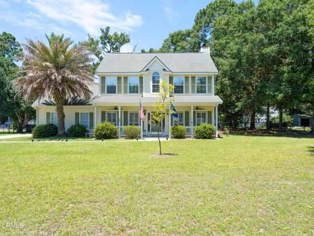 32 Christine Dr, Beaufort, SC 29907