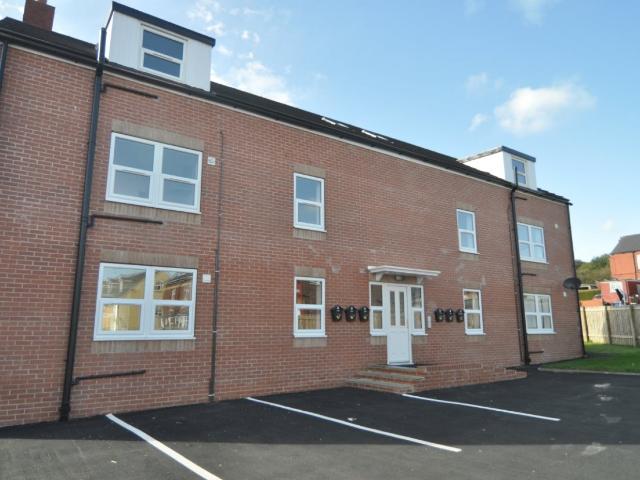 32 Church Street, Jump, 1 bedroom, Flat