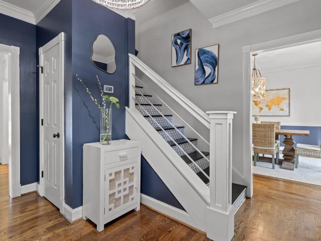 32 Cool Springs Road