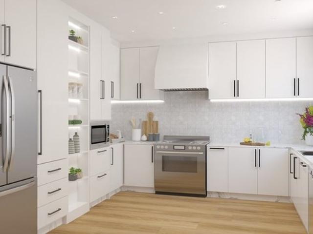 32 Columbia St Unit 32, Brookline, MA 02446