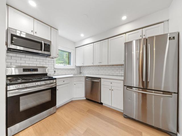 32 College St, Jersey City, US, NJ