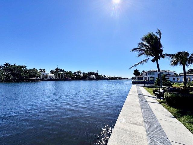 32 Colonial Club Dr Apt 203, Boynton Beach, FL 33435