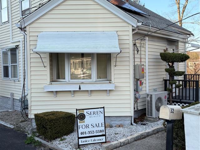 32 Cottage St, Johnston, RI 02919 | MLS #1409 | Compass