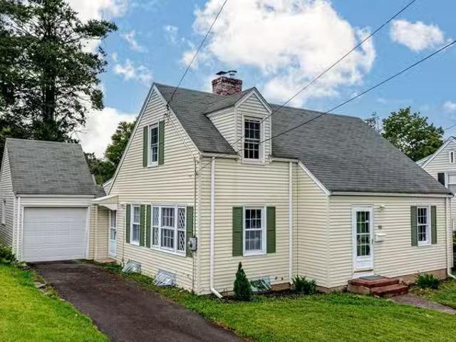 32 Crosshill Road, West Hartford, CT 06107 658786884