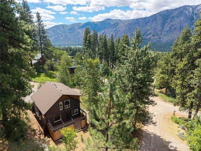 32 Crabapple Rd, Winthrop, WA 98862