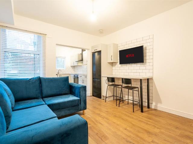 32 Denham Road, Sheffield S11, 5 bed shared accommodation to rent, £2,210 pcm | PrimeLocation