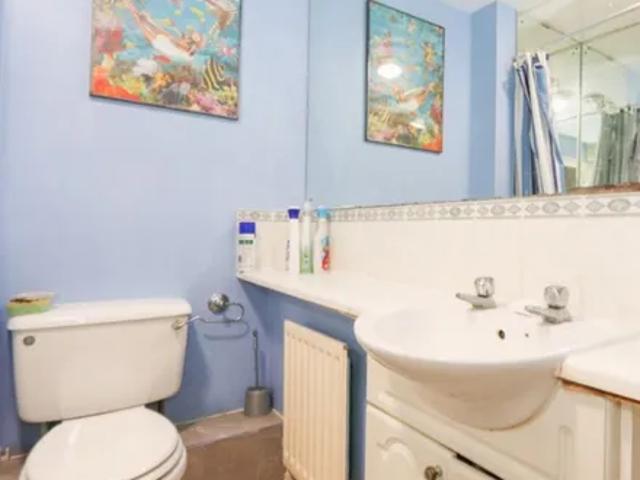32 Dingle Gardens, London, E14 0DN, United Kingdom | Room for rent #154573621 | Rentberry