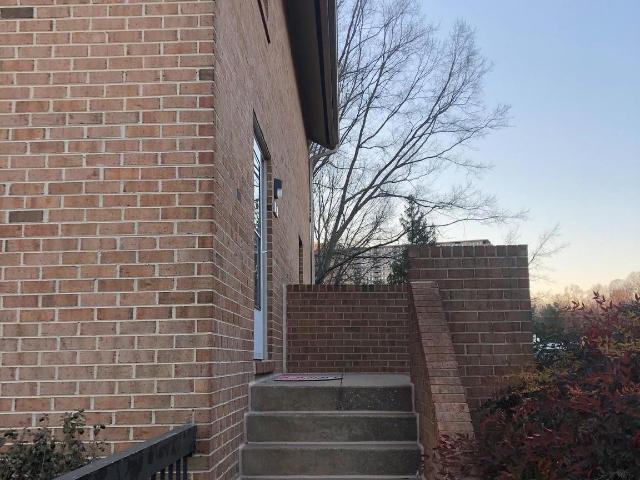 32 Dudley Ct, Bethesda, MD 20814 | Compass