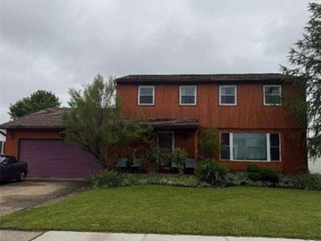 32 E Bihrwood Dr, Buffalo, NY 14224