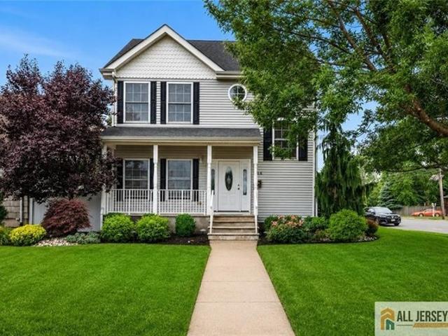 32 E Summit Ave, Sewaren, NJ 07077