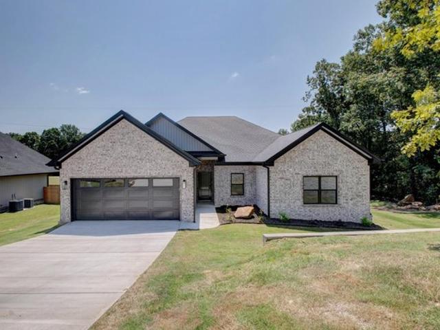 32 Echohawk Ln, Cabot, AR 72023
