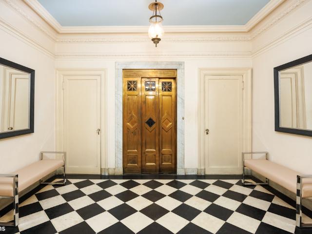 32 East 64th Street, Unit 2E