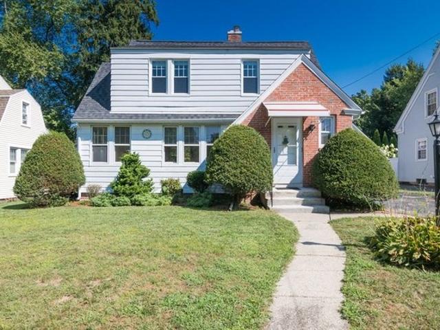 32 Elmwood Ave, Longmeadow, MA 01106