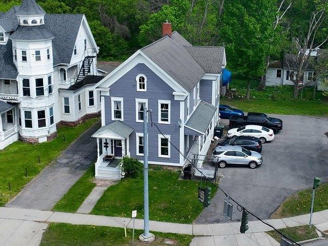32 Elm St, Potsdam, NY 13676