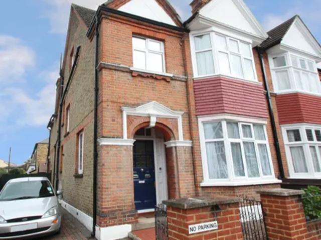 32 Elm Road, London, SW14 7JQ, United Kingdom | 1 bed apartment for rent #167392270 | Rentberry