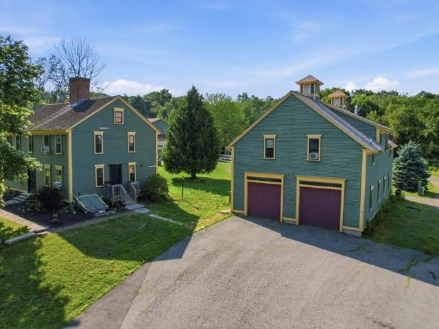 32 Equestrian Way