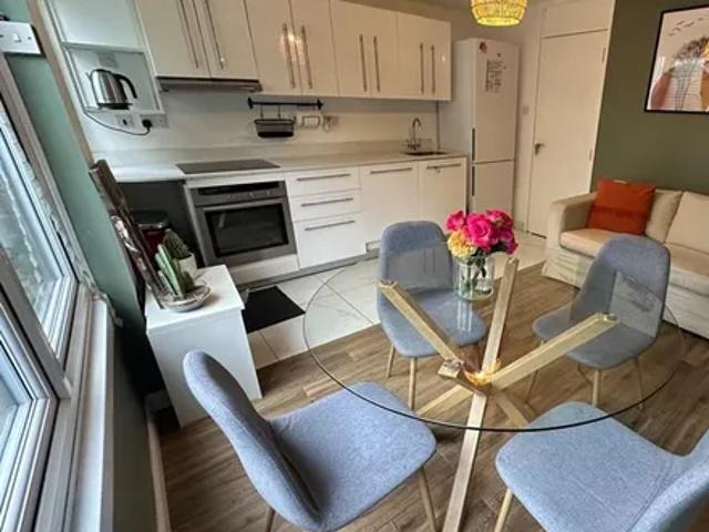 32 Exhibition Close, London, W12 7EB, United Kingdom | 1 bed house for rent #166657983 | Rentberry