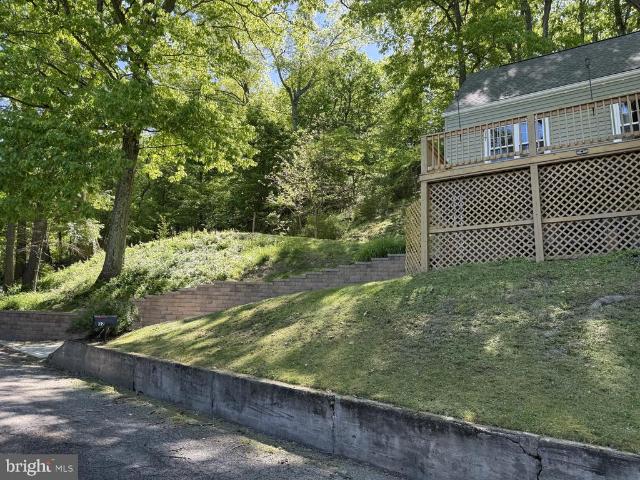 32 Fairfax Drive