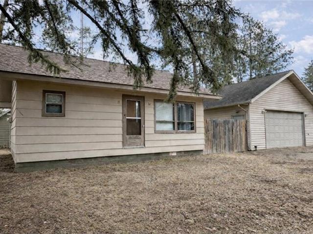 32 Fir Ave NW, Menahga, MN 56464