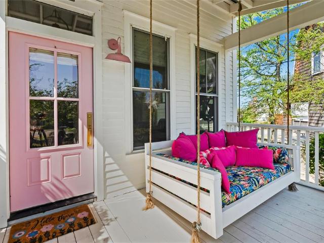 32 Firefly Lane