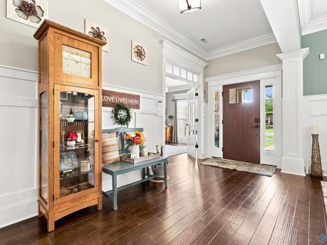 32 Forest Meadow Blvd SW