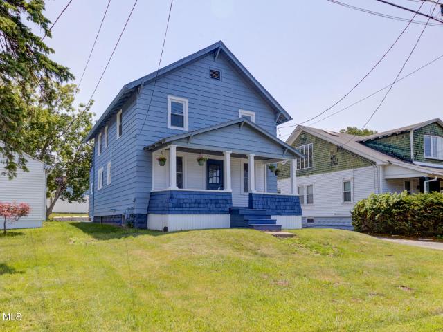 32 Fullerton Avenue