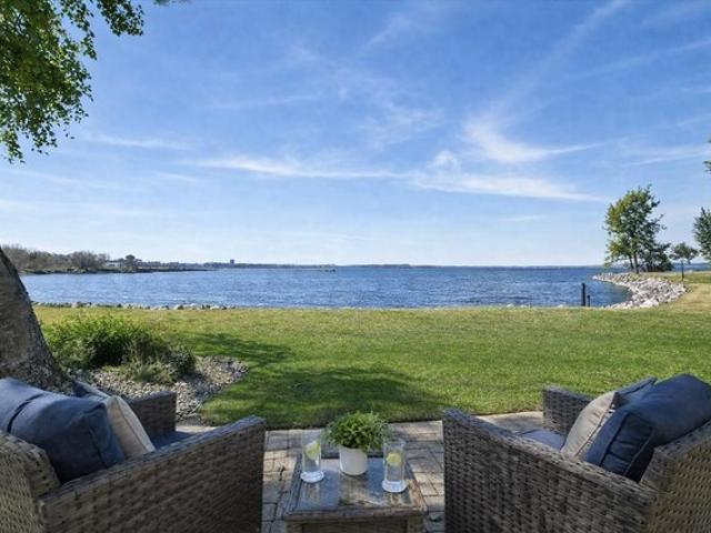 32 Fuller Ct, Madison, WI 53704
