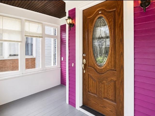 32 Gallatin Avenue