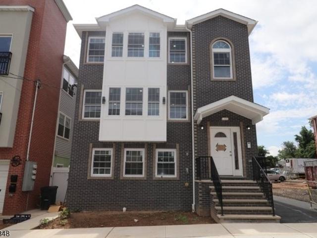 32 Garibaldi Ave, Newark, NJ 07114