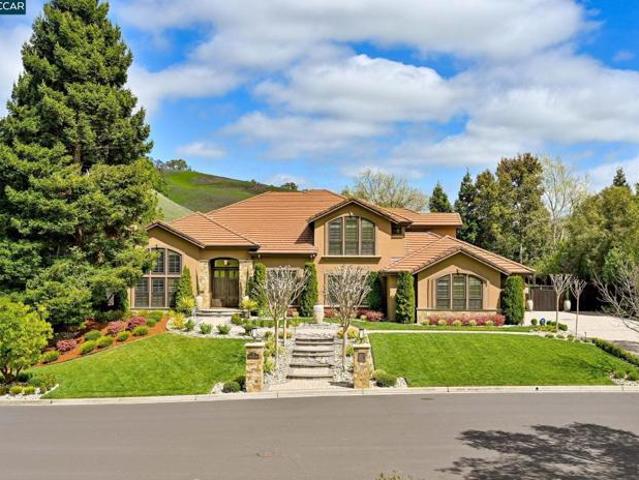 32 Goldstone Ct, Danville, CA 94506