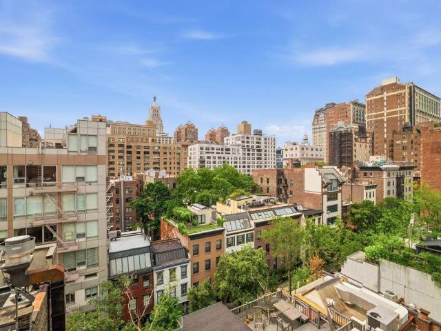32 Gramercy Park South, New York, NY
