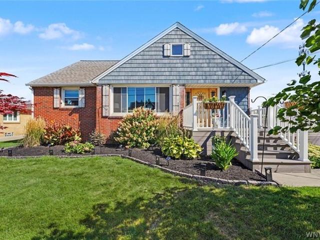 32 Hamilton Ave, Buffalo, NY 14218