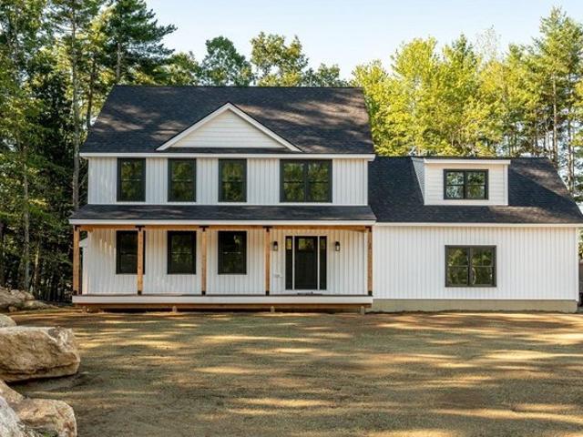 32 Hansonville Rd, Rochester, NH 03839