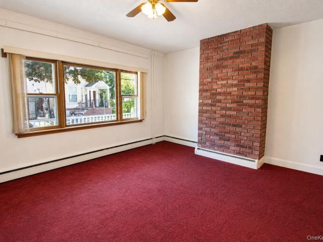 32 Hasbrouck Street