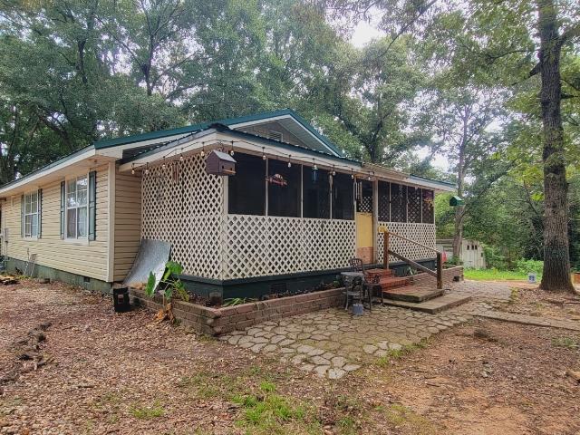 32 Helen Dr