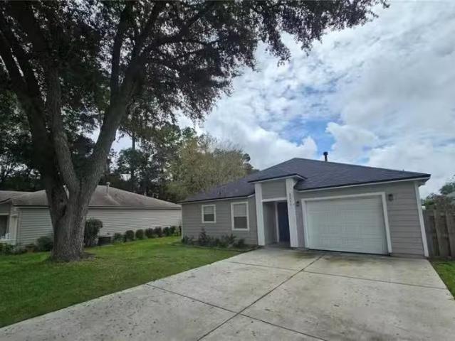 3/2 Home in Palm Grove Charming home located on a c 2511 Nw 3.