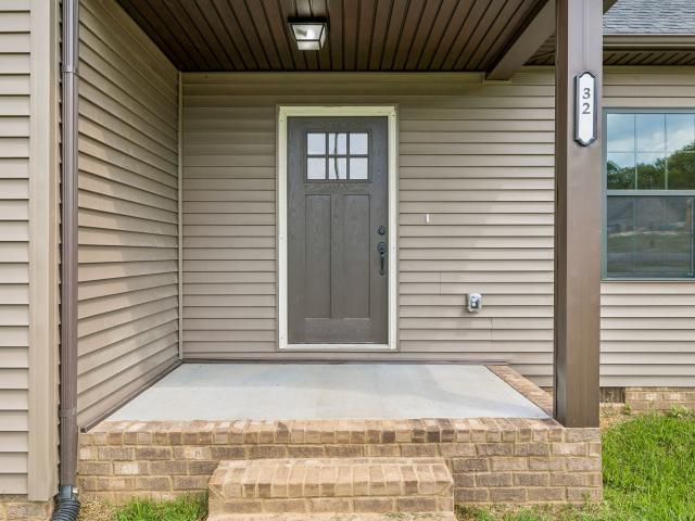 32 Iris Way