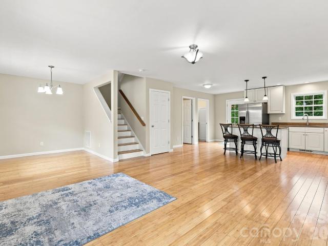 32 Jeff Drive