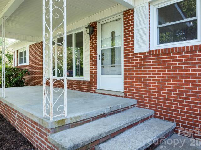 32 Kathy Drive