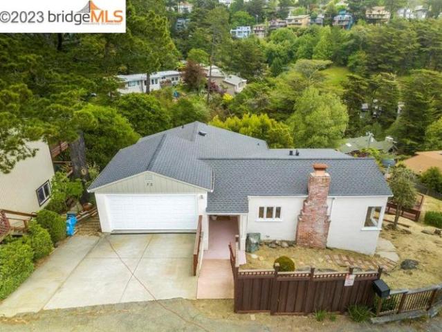 32 Kimberley, Oakland, CA 94611