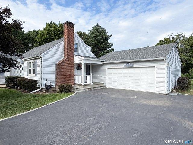 32 King St, Old Saybrook, CT 06475