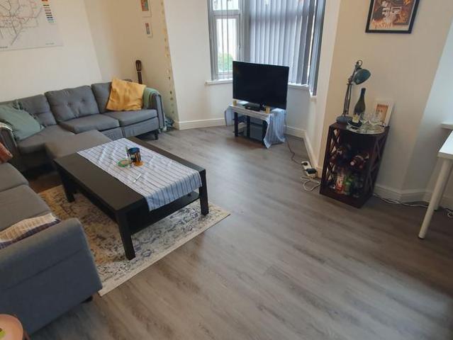 32 Kings Road As a 6 Bed 6 bed terraced house to rent £3,300 pcm £762 pw