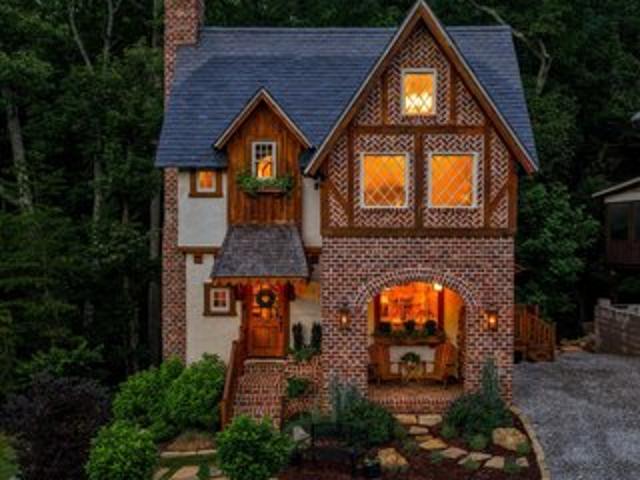 32 Lantern Cove Rd, Chickamauga, GA 30707