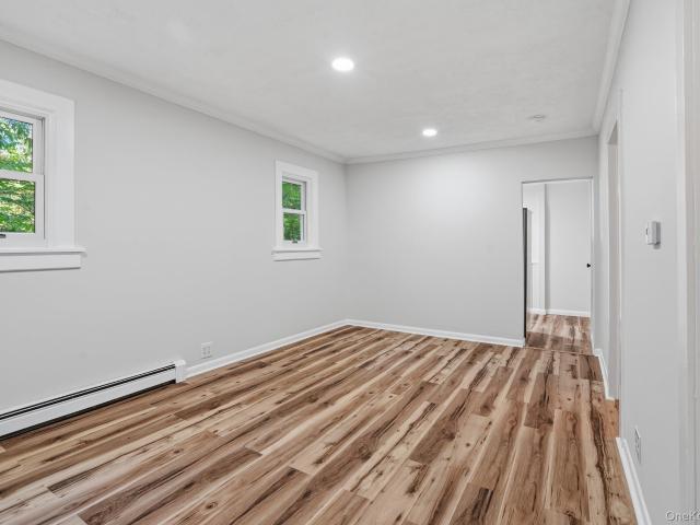 32 Lacona Drive