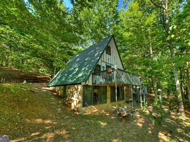 32 Lake Front Drive