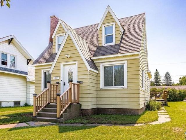 32 Laurel Ave, Superior, WI 54880
