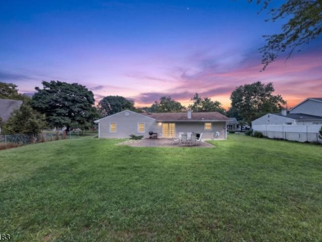 32 Lebed Dr