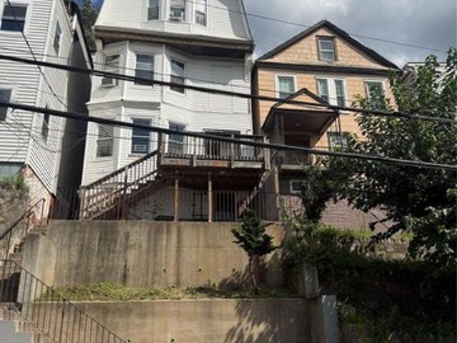 32 Linden St, Yonkers, NY 10701