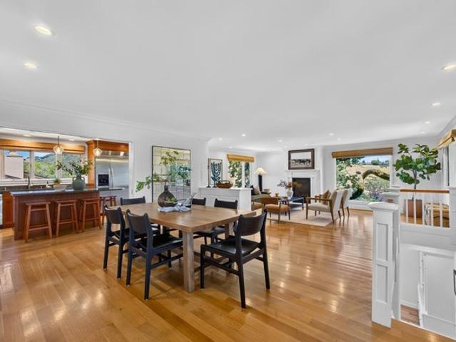 32 Longwood Dr, San Rafael, CA 94901