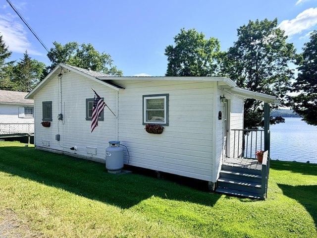 32 Macks Dr Unit 2, Derby, VT 05829